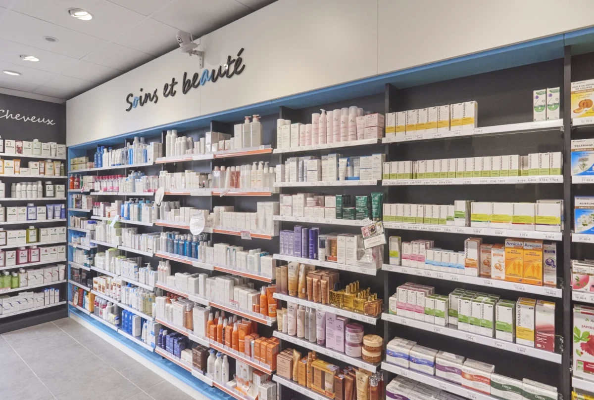 Pharmacy Reception Counter Design Guide 2025 - Ultimate Tips